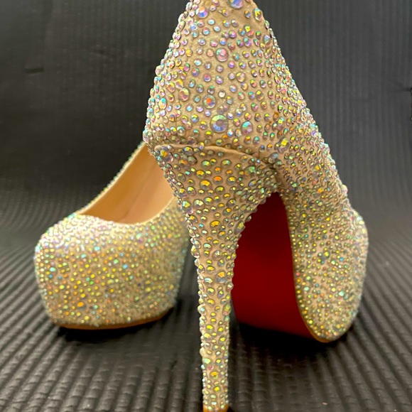 Christian Louboutin | Shoes | Christian Louboutin Crystal Pumps Size 39 ...